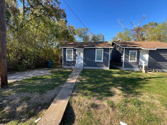 690 Avenue E 2 Bedroom Apartment for Rent at 690 Avenue E, Beaumont, TX 77701 College Street Corridor