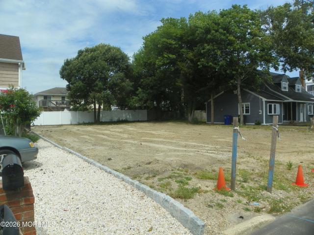 690 Bayview Drive