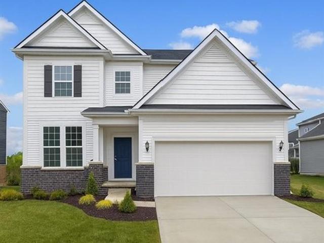 690 Gretchen Ln, Saline, MI 48176