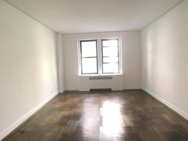 690 Fort Washington Ave 4 M, New York, NY