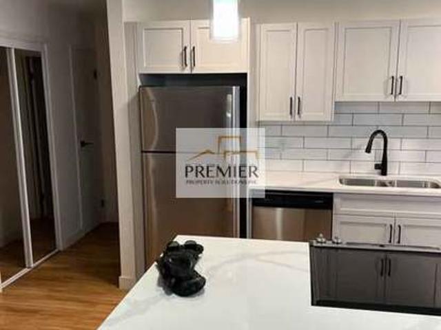 690 Jefferson Ave, 1 bed, 1 full bath