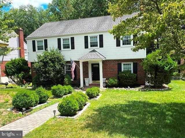 690 Old School House Dr, Springfield, PA 19064