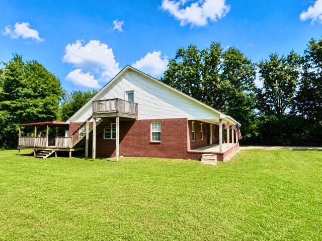 690 Monument Rd