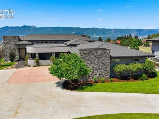 690 Mission Hill Way, Colorado Springs, CO 80921