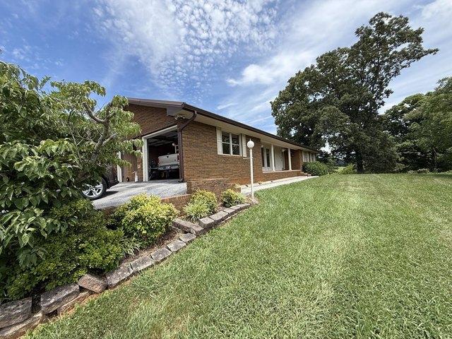690 S Highway 340, Parrottsville, TN 37843
