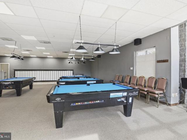 690 S Philadelphia Boulevard # 100