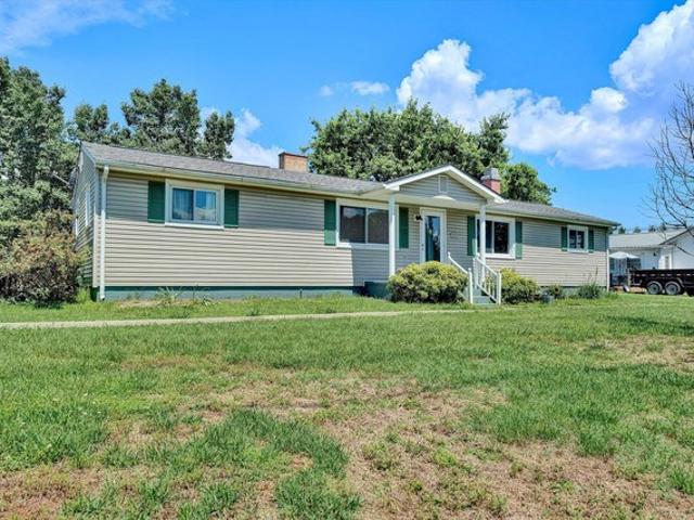 690 Scuffling Hill Rd, Rocky Mount, VA 24151