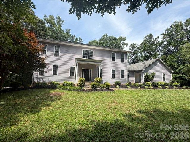 690 Stacy Hill Rd, Marion, NC 28752