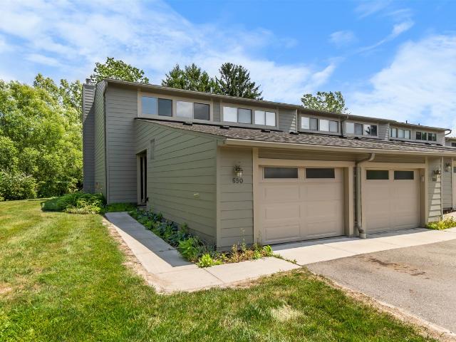 690 Peninsula Court