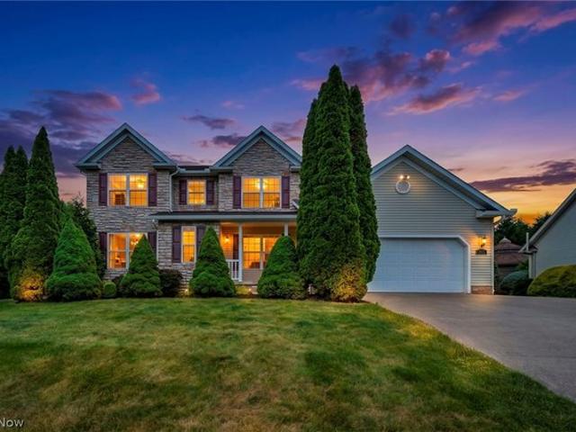 690 River Bend Blvd, Kent, OH 44240