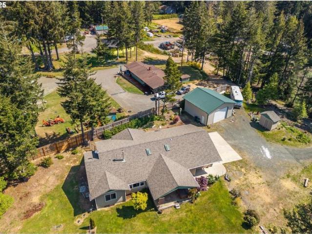 69143 Willow Rd, North Bend, OR