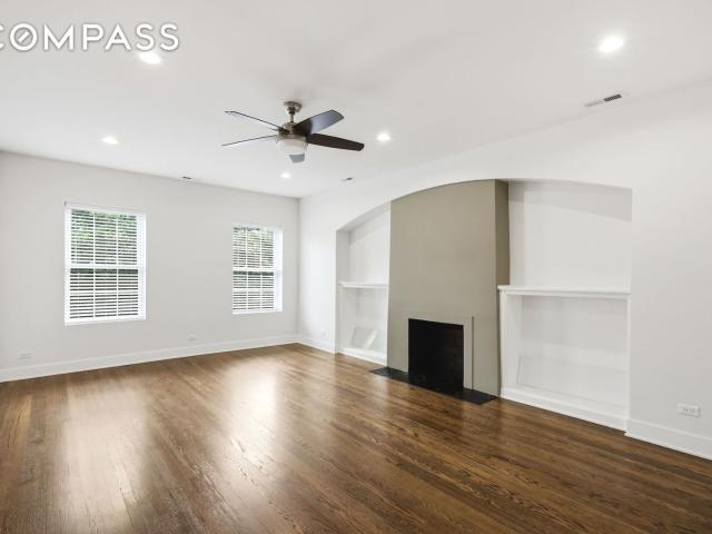 6914 N Sheridan Rd 1, Chicago, IL