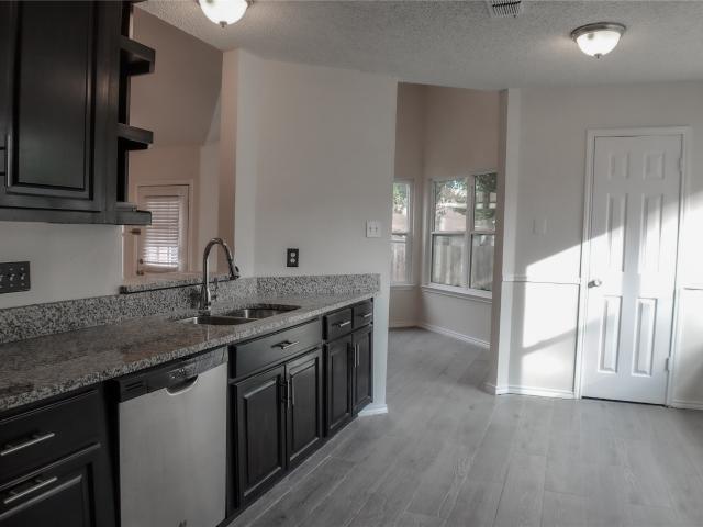6914 Trail Lake, San Antonio, TX 78244 | MLS #76702 | Compass