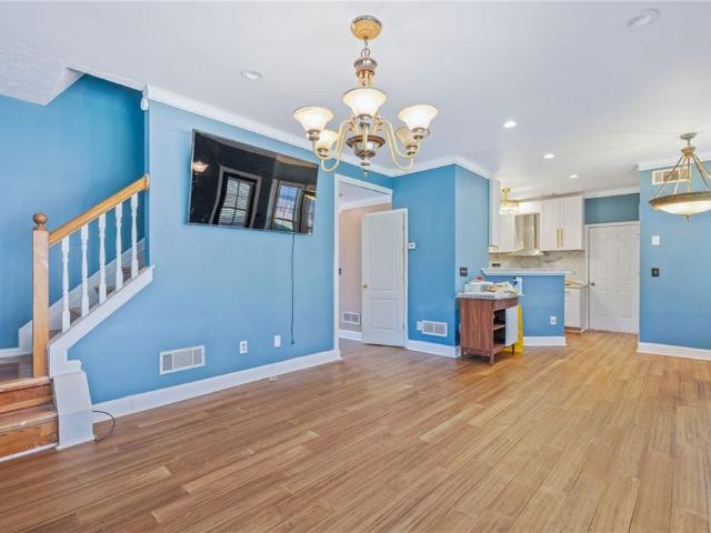 6914 Waters Edge Dr, Stone Mountain, GA 30087 | MLS #7719