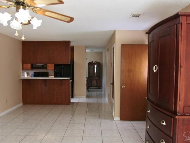 6914 Weatherwood Pl, Pensacola, FL 32506
