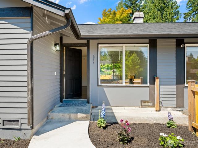 6914 21st Drive NE