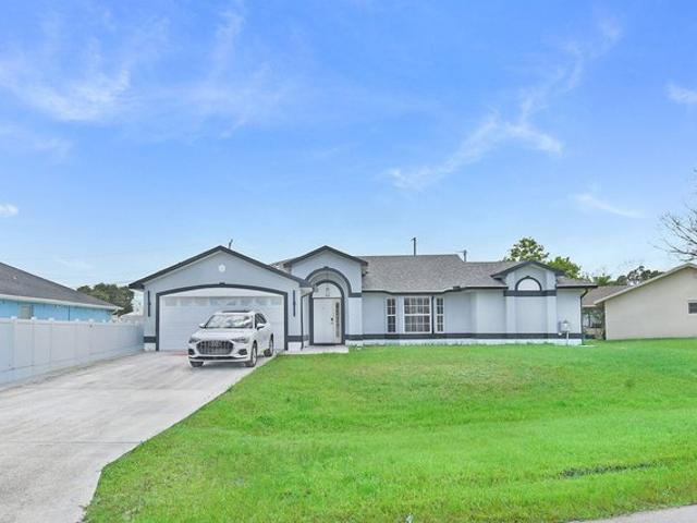 6915 NW Hershy Cir, Port Saint Lucie, FL 34983