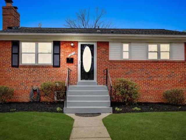 6915 Emerson St, Hyattsville, MD 20784