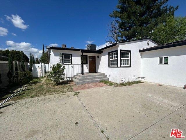 6915 Laramie Ave, Los Angeles, CA 91306