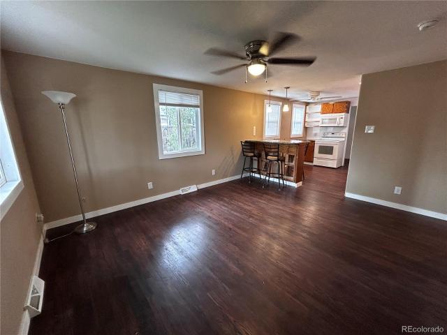 6915 W 55th Place