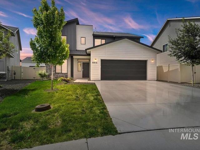 6915 W Grand Rapids Dr, Meridian, ID 83646