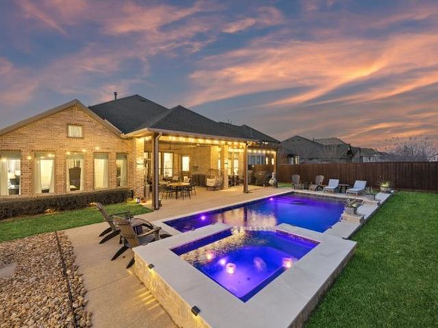 6916 Basket Flower Rd, Flower Mound, TX 76226