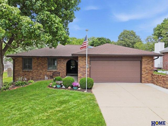 6916 Bernese Blvd, Lincoln, NE 68516