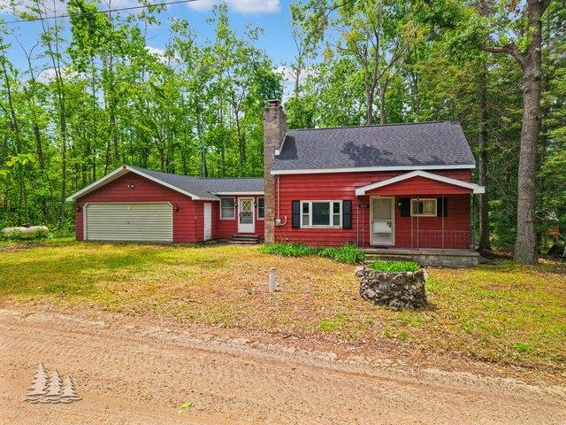 6916 Candy Ln, Johannesburg, MI 49751