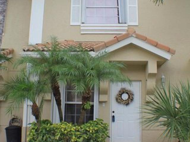 6916 Crooked Fence Dr, Lake Worth, FL 33467