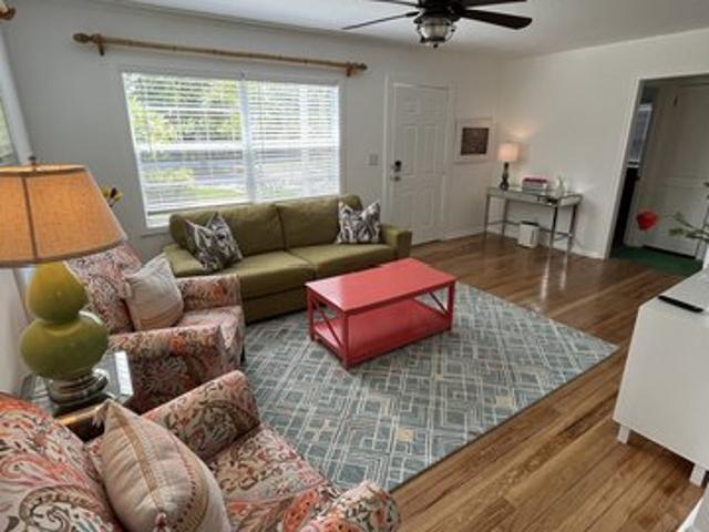 6916 Garden Ave, West Palm Beach, FL 33405