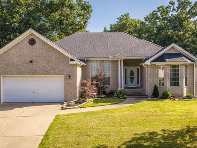 6916 Park Meadows Dr, Sherwood, AR 72120