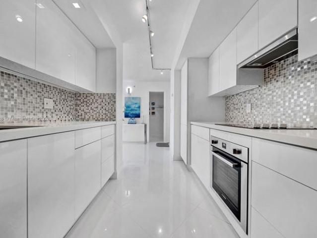 6917 Collins Ave #720, Miami Beach, FL 33141