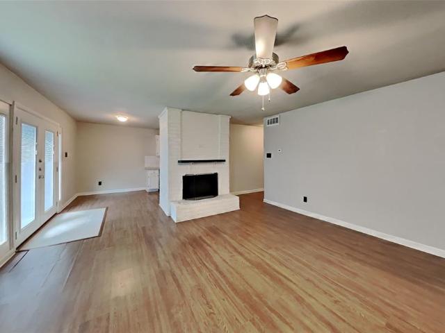 6917 Lincolnshire Lane