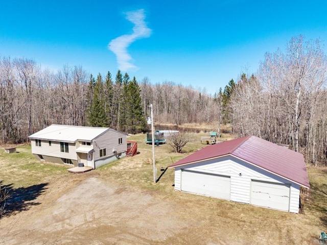 6917 Pond Dr, Eveleth, MN 55734