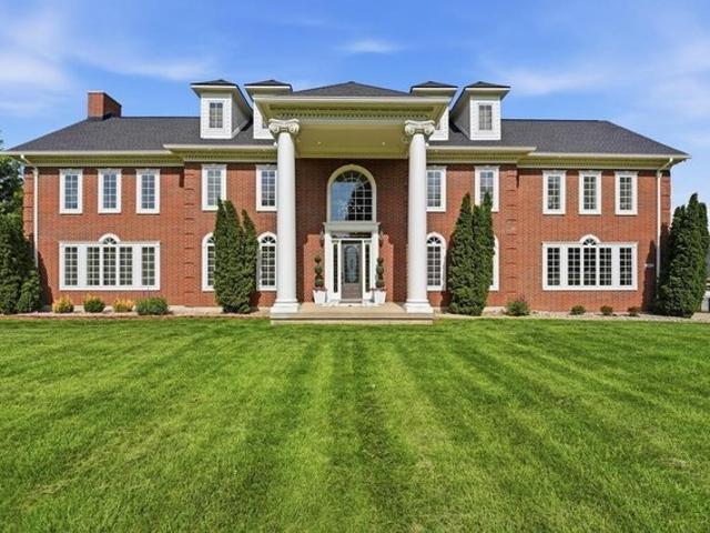 6917 S Arnett Rd, Grain Valley, MO 64029
