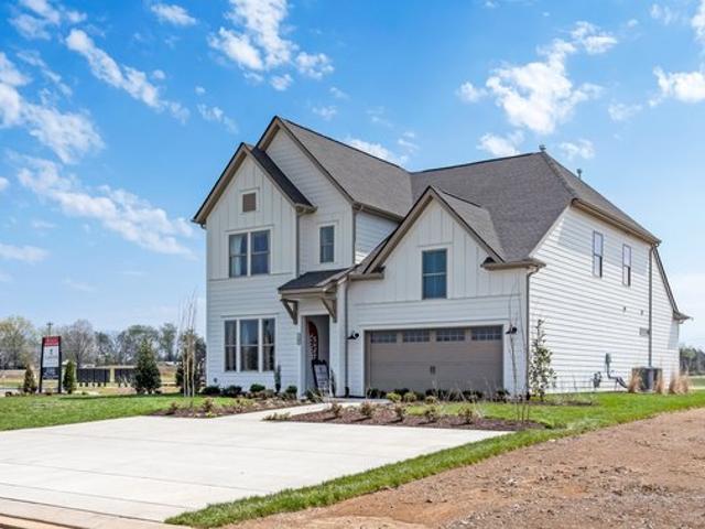 6918 Wayana Dr, Murfreesboro, TN 37129