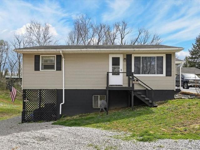 6910 Brad Rd, Paint Township, OH 45133