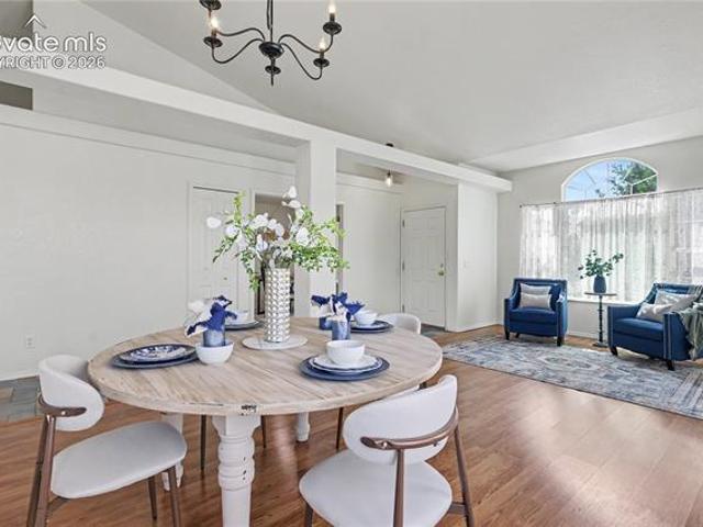 6910 Ketchum Drive