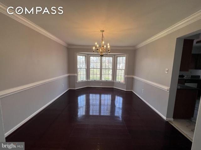 6910 Raven Ln, Columbia, MD