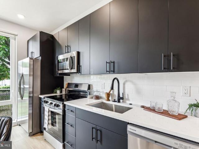 6910 Ridge Avenue # 401