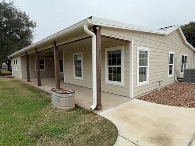 6910 S Mallard Dr, Fulshear, TX 77441