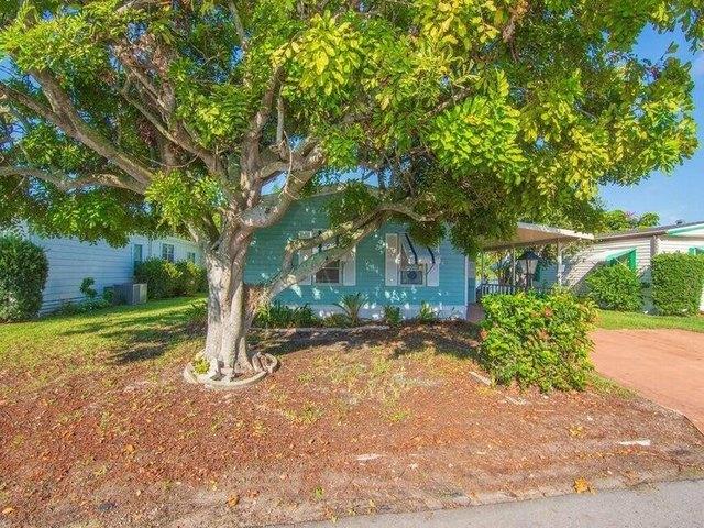 6910 SE Morningside Dr, Stuart, FL 34997