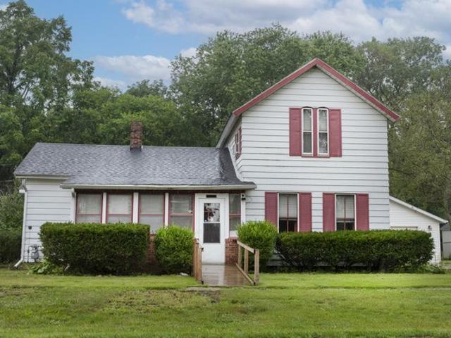 69115 Maple St, Edwardsburg, MI 49112