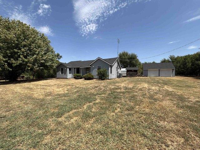 6911 N Highway 74, Garber, OK 73738