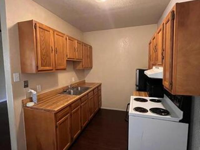 6911 N Us Highway 281, Unit 1