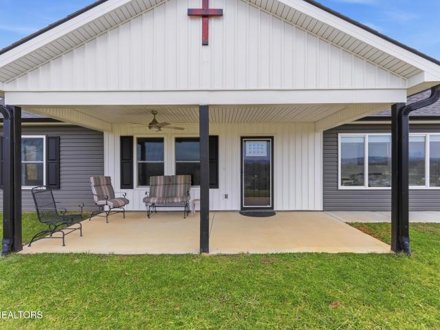 6911 Fairview Rd