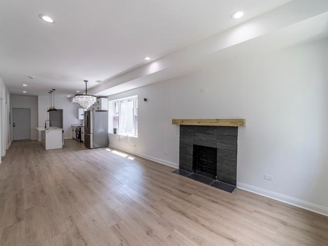 6911 S Kimbark Ave, Unit 1, Chicago, IL 60637 | MLS #12592 | Compass