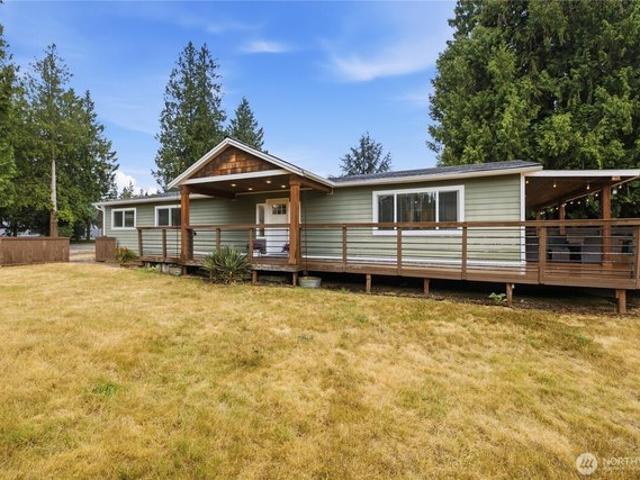 6911 Vandermark Rd E, Bonney Lake, WA 98391