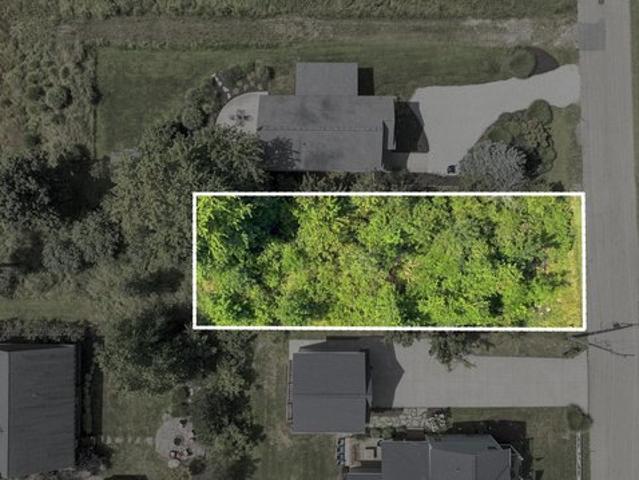 6912 3rd St, Douglas, MI 49406