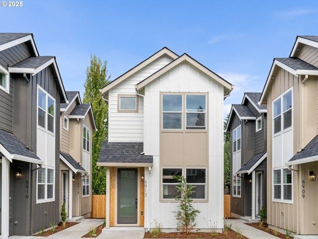 6913 N Bank St, Portland, OR 97203